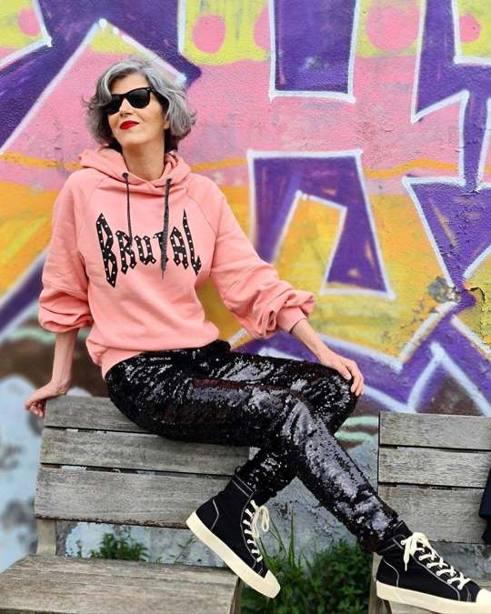 Colores que combinan con rosa: las claves de estilo