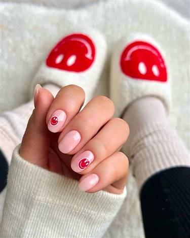 15 ideas de uñas rojas (ordenadas de clásicas a originales)
