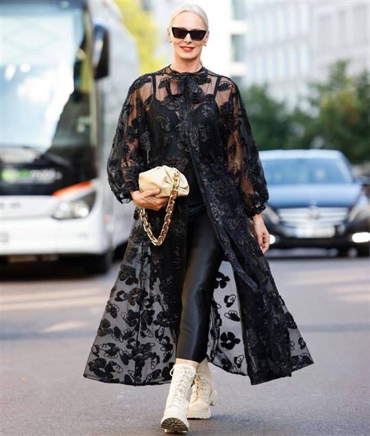 Cómo llevar leggings de forma elegante: 10 looks de estilista para ...