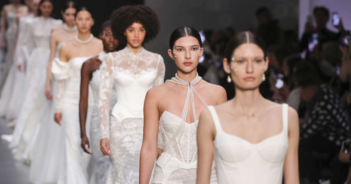 Así vestirán las novias en 2025: tendencias en moda nupcial vistas en ...