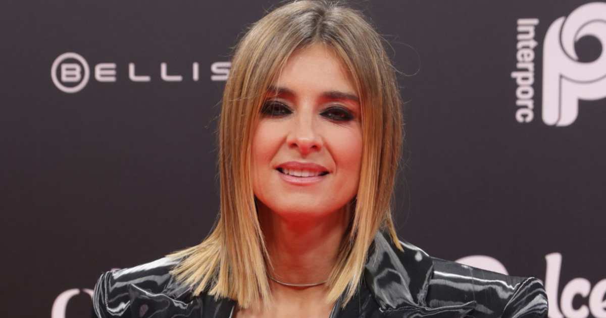 Del look "motero" de Sandra Barneda al azul navy de Vanesa Romero: los ...