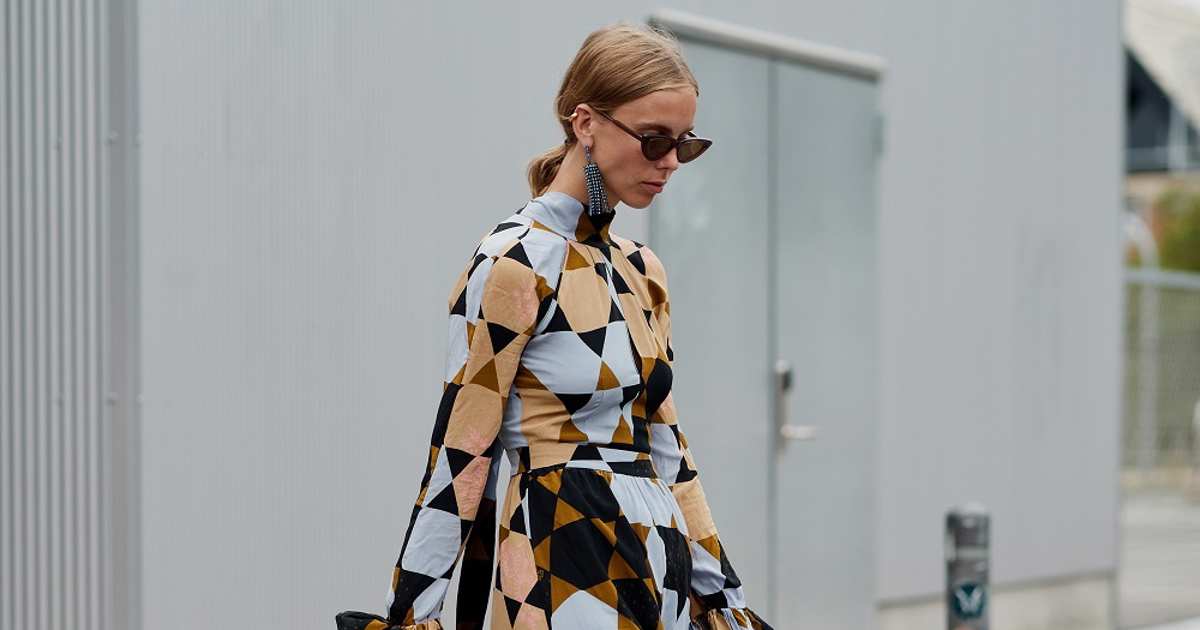 Satelita asmr got there then a few minutes later I met her