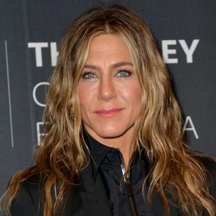 Jennifer Aniston (56 años): "Uso una mascarilla capilar una vez a la ...
