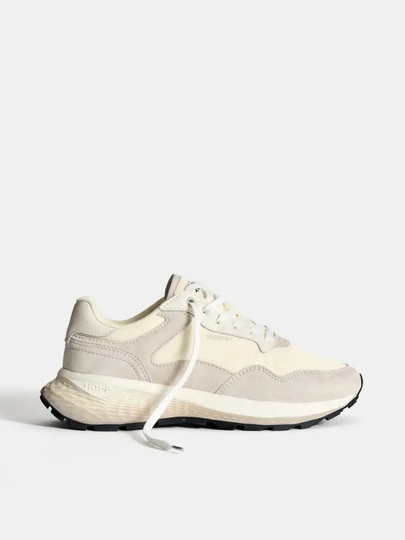 Las mujeres de 60 llevarán con pitillos estas zapatillas HOFF en tonos ...