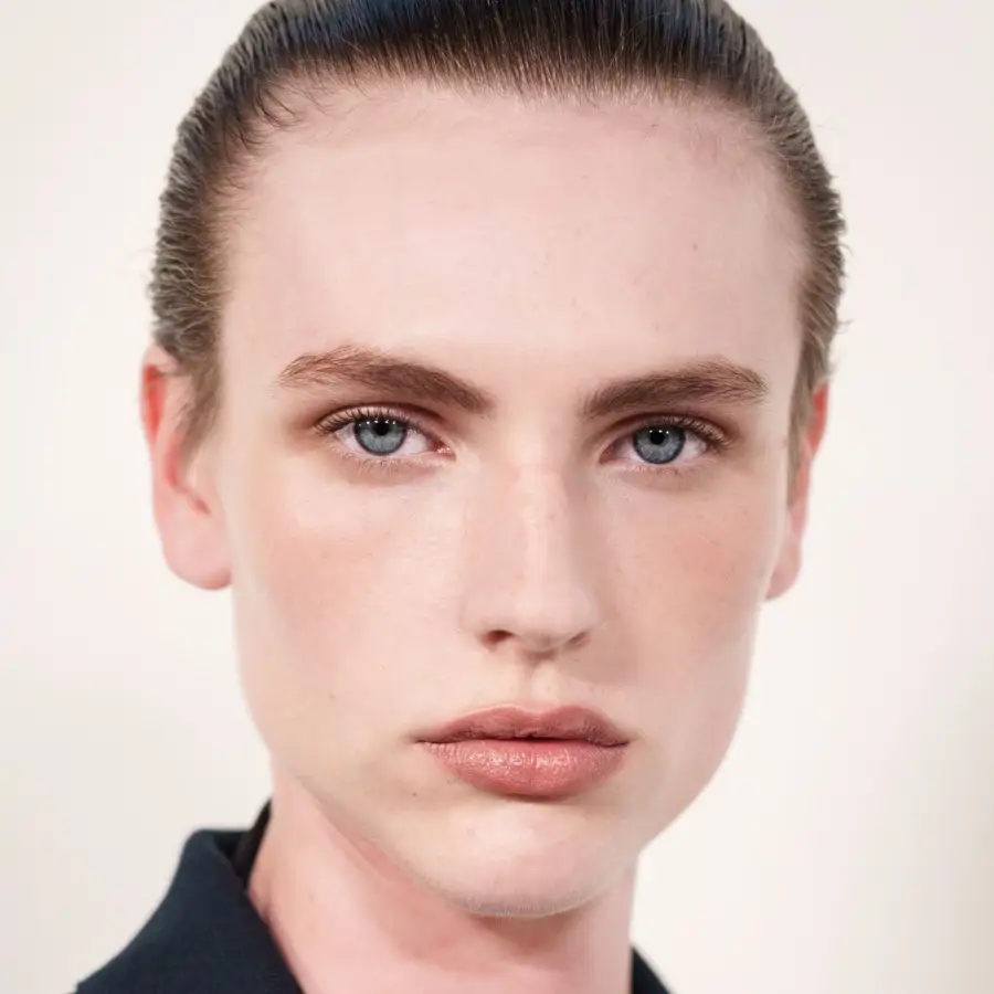 Los 5 diseños de cejas que más rejuvenecen la cara (y cómo elegir el tuyo)
