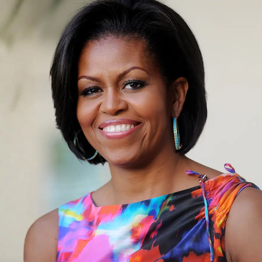 Michelle Obama (61 años): "No me molestan mis canas, ¡pero me las tiño ...