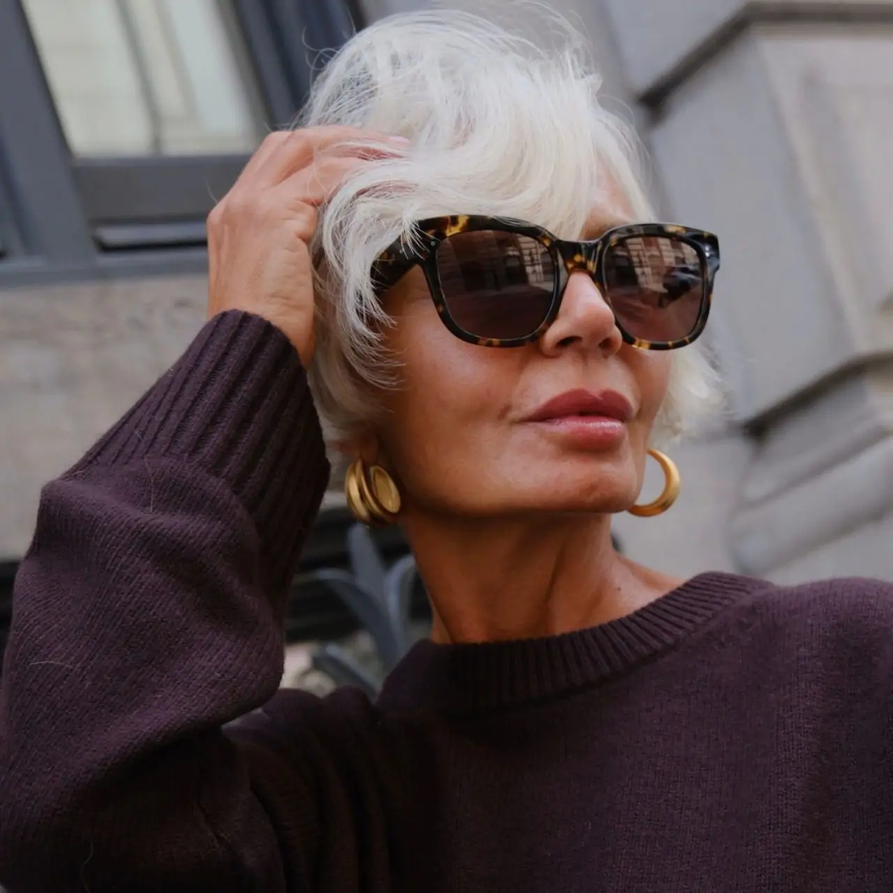 Pelo blanco ceniza: el color y corte ideal para hacer una transición a ...