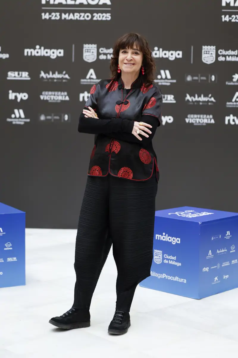 Rosa Montero, escritora (74 años): "Empiezo el día hablando con Siri ...