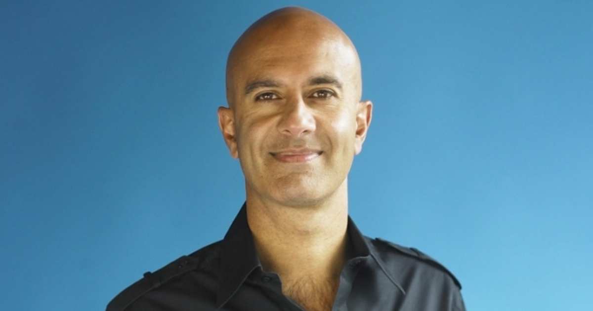 Robin Sharma: "Me levanto a las 4 de la mañana para hacer mi práctica ...