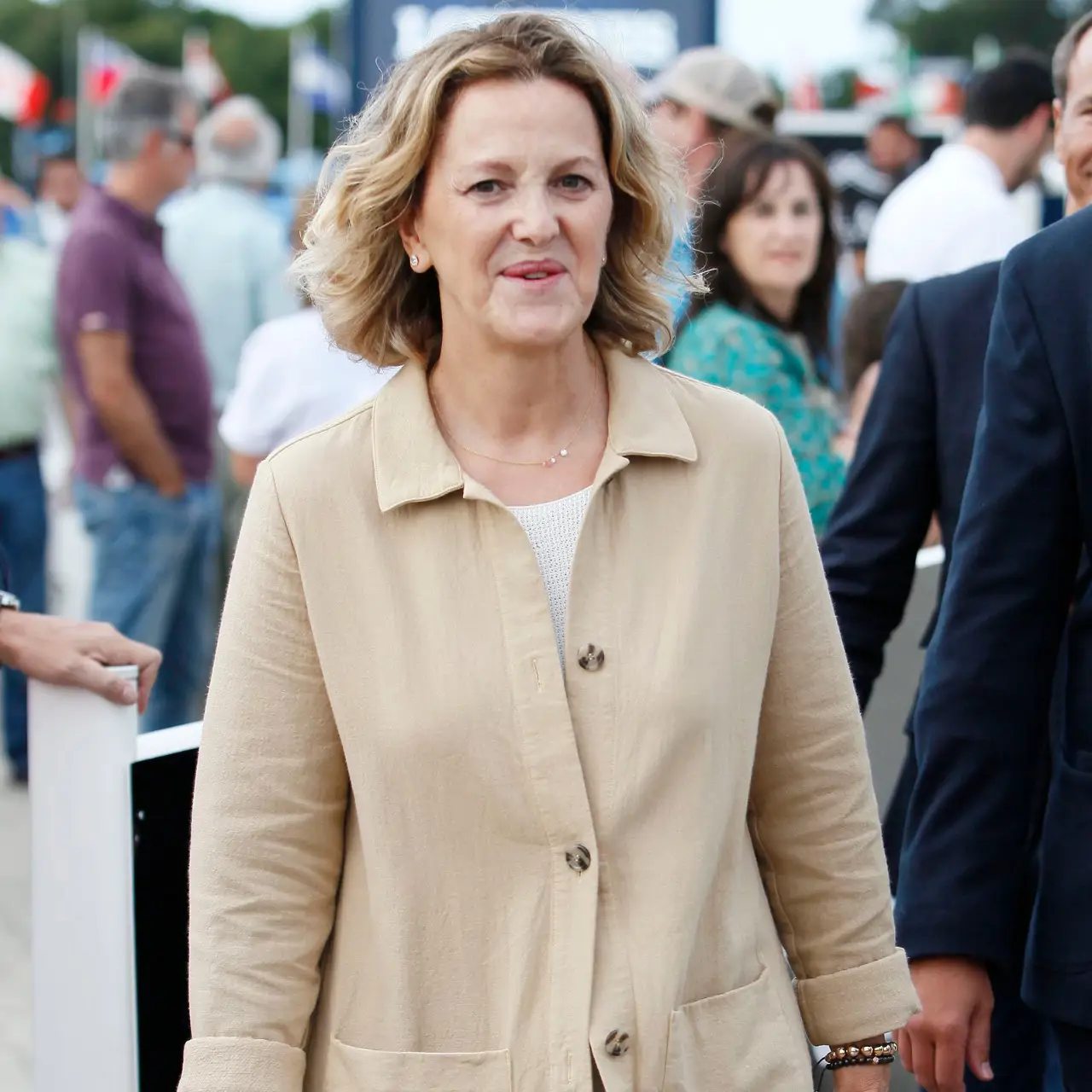 Una experta en belleza opina sobre el maquillaje de Flora Pérez ...