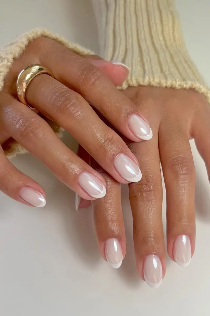 10 ideas de uñas blanco lechoso para lucir una manicura clarita y ...