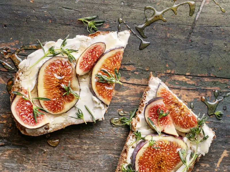 10 desayunos con fruta saludables y diferentes que te harán empezar el ...